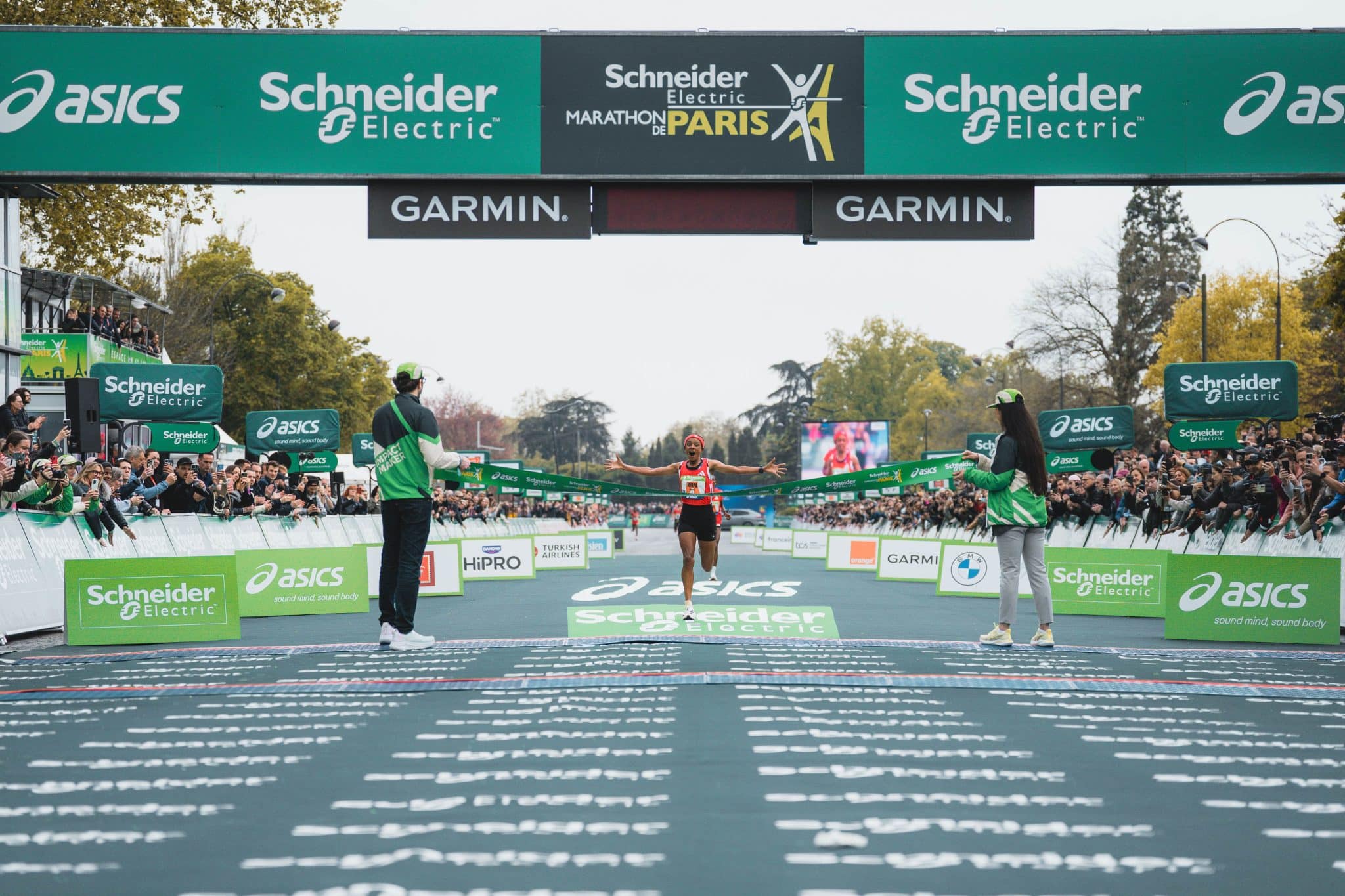 Paris Marathon 2025: Benard Biwott and Bedatu Hirpa triumph- Marathons