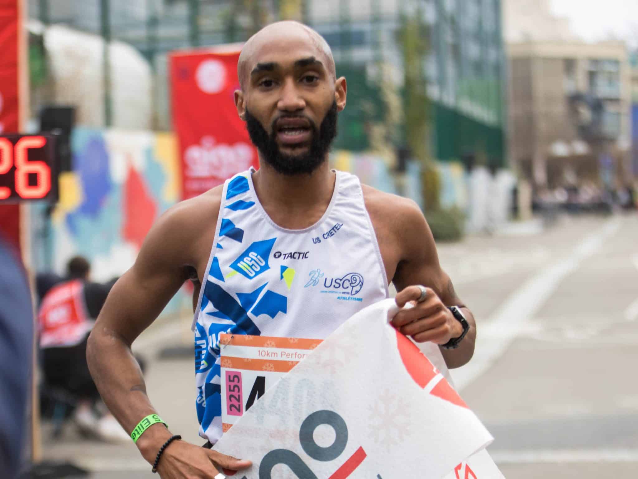Christmas Corrida in Issy-les-Moulineaux: 12,000 runners celebrating ...