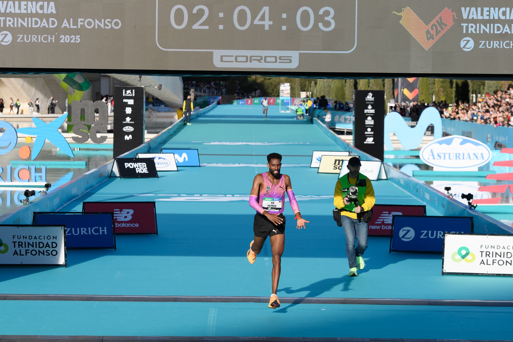 Valencia Marathon 2025: John Korir and Joyciline Jepkosgei Shine on the ...