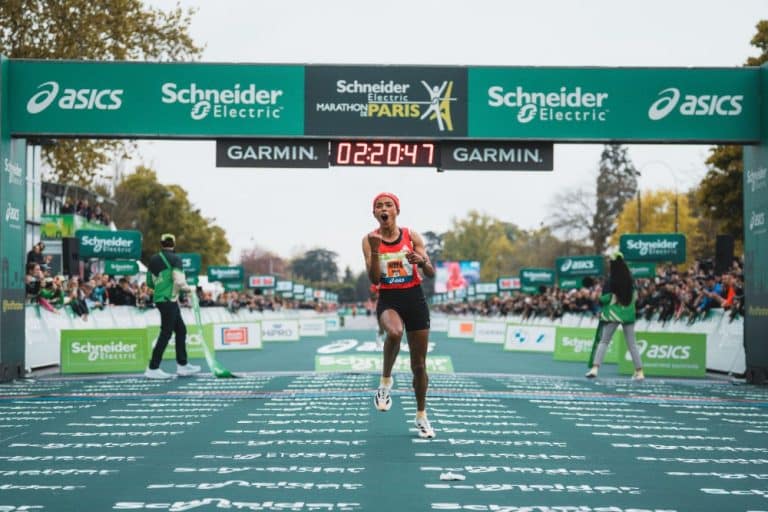 Marathon de Paris 2025 : les chiffres clés d'une édition record - Marathons
