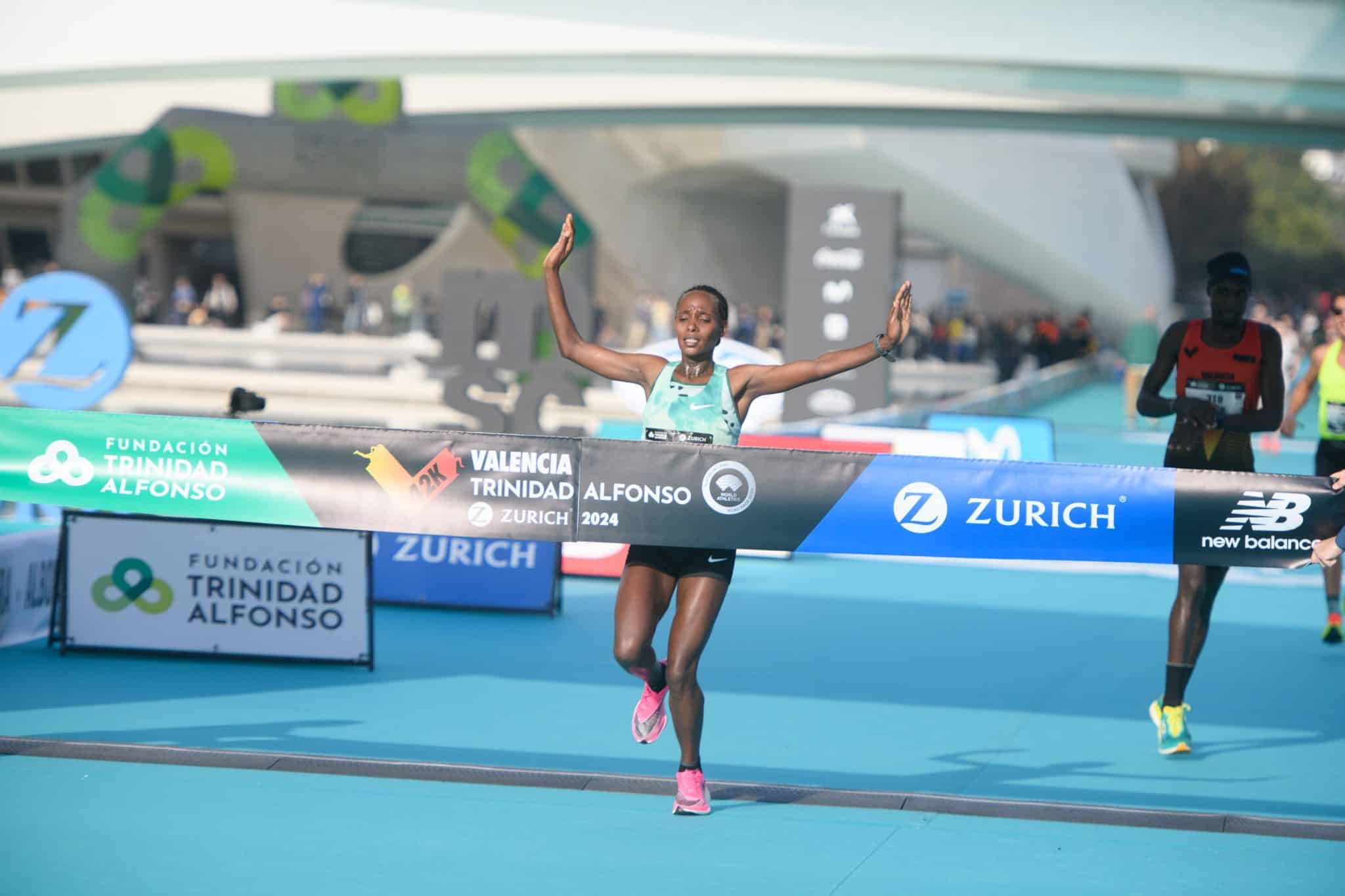 Marathon de Valence 2024 : des débuts canon pour Sabastian Sawe en 2h02 ...